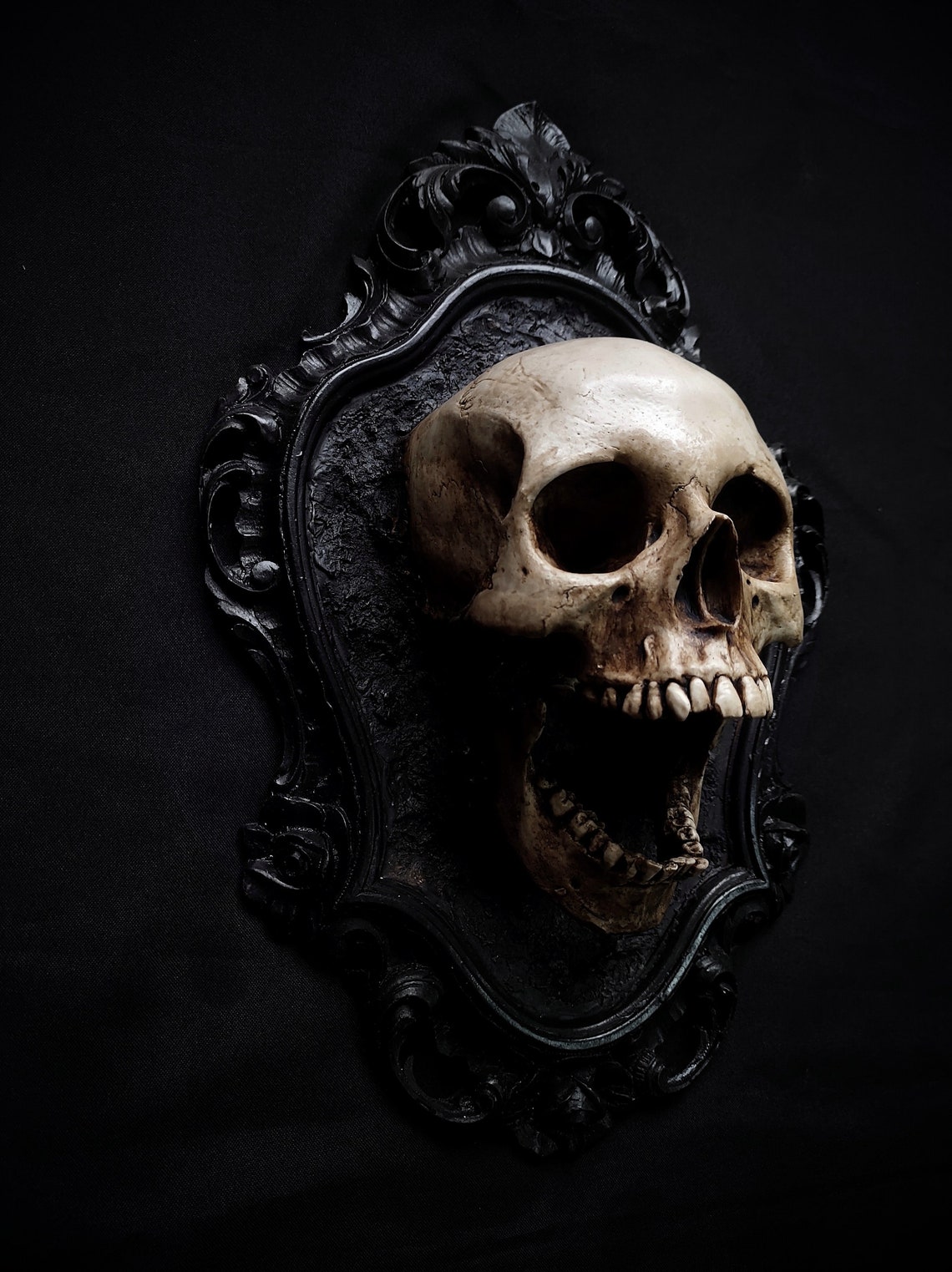 Spectral With Ema's Skull Gothic Art, Realistic Resin Sculpture - Etsy