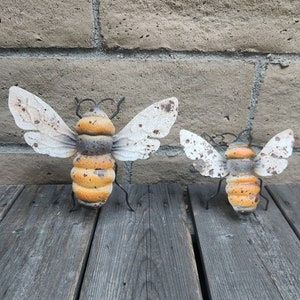 Rustic Metal Bee Wall Hanging Garden Decor Set of 2 - Etsy