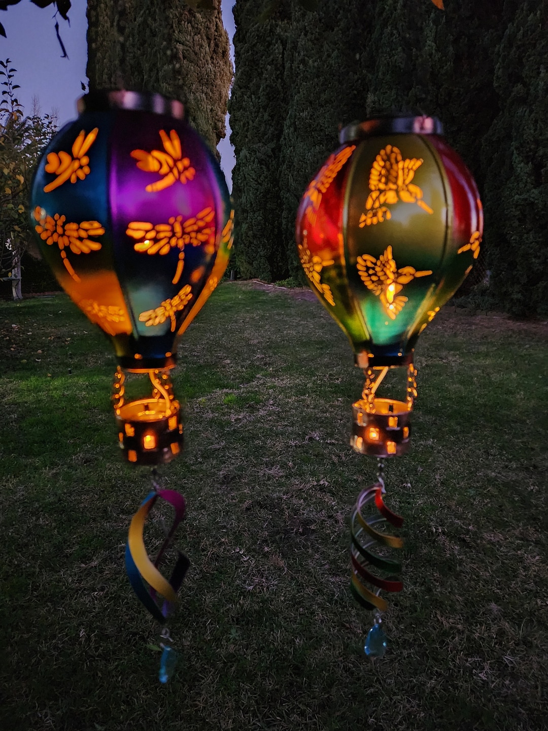 Flickering Solar Lantern Metal Hot Air Balloon Spinner, Garden Decor ...