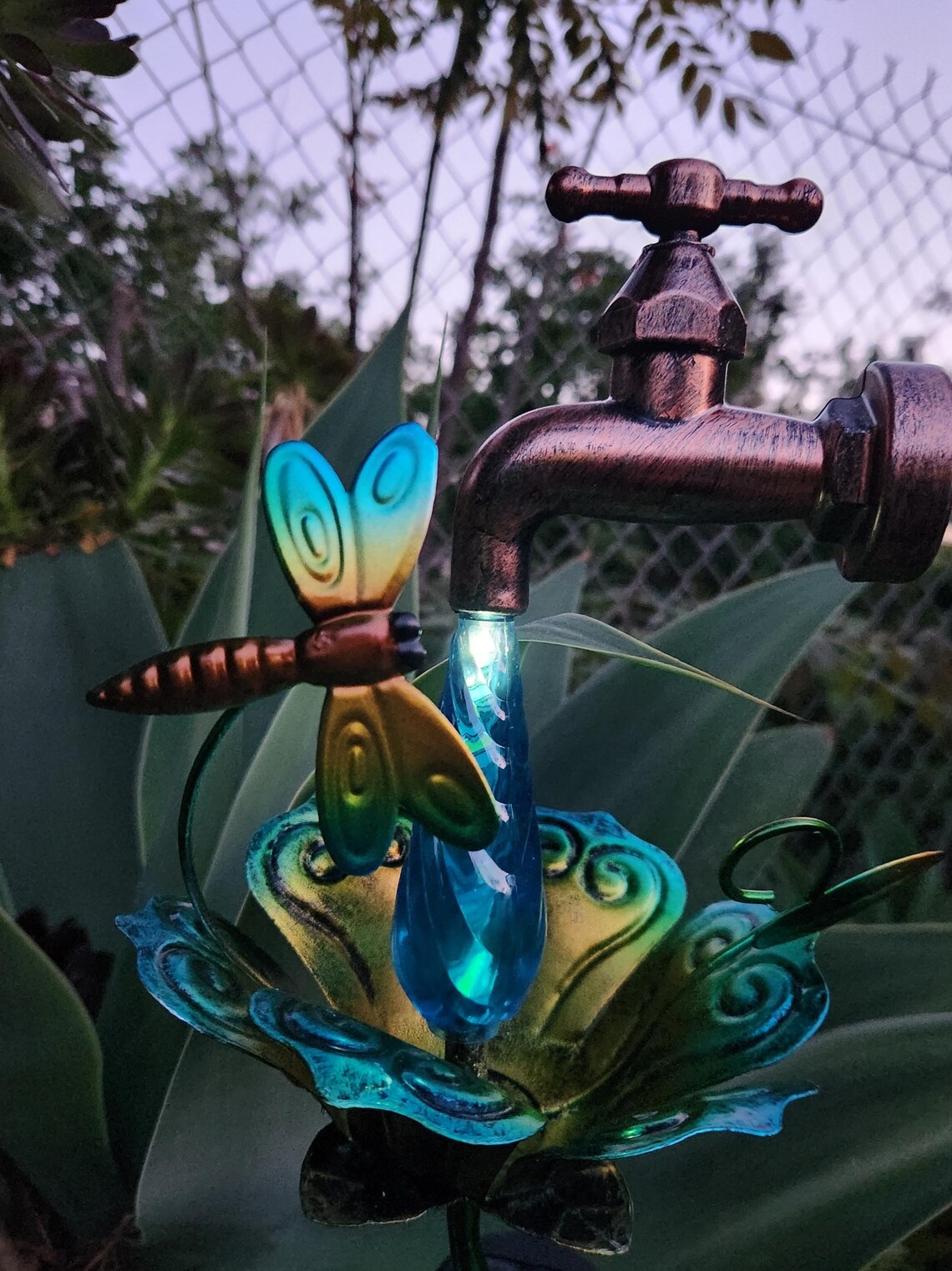 Metal Garden Stake Spigot Water Drop Backyard Decor With Solar LED ...