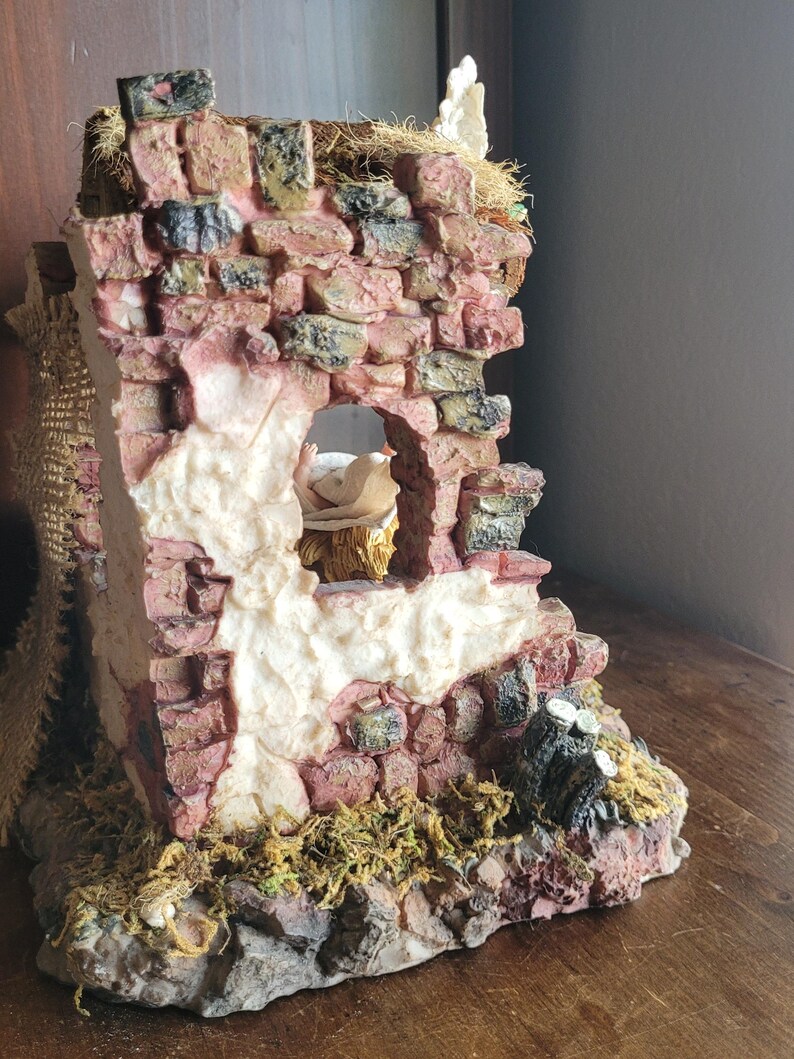 Vintage Nativity Stable Scene With Ceramic Baby Jesus Made in Italy ...