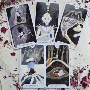 Seasons of the Witch Winter Tarot Deck - Yule & Imbolc Oracle, 78 Cards ...