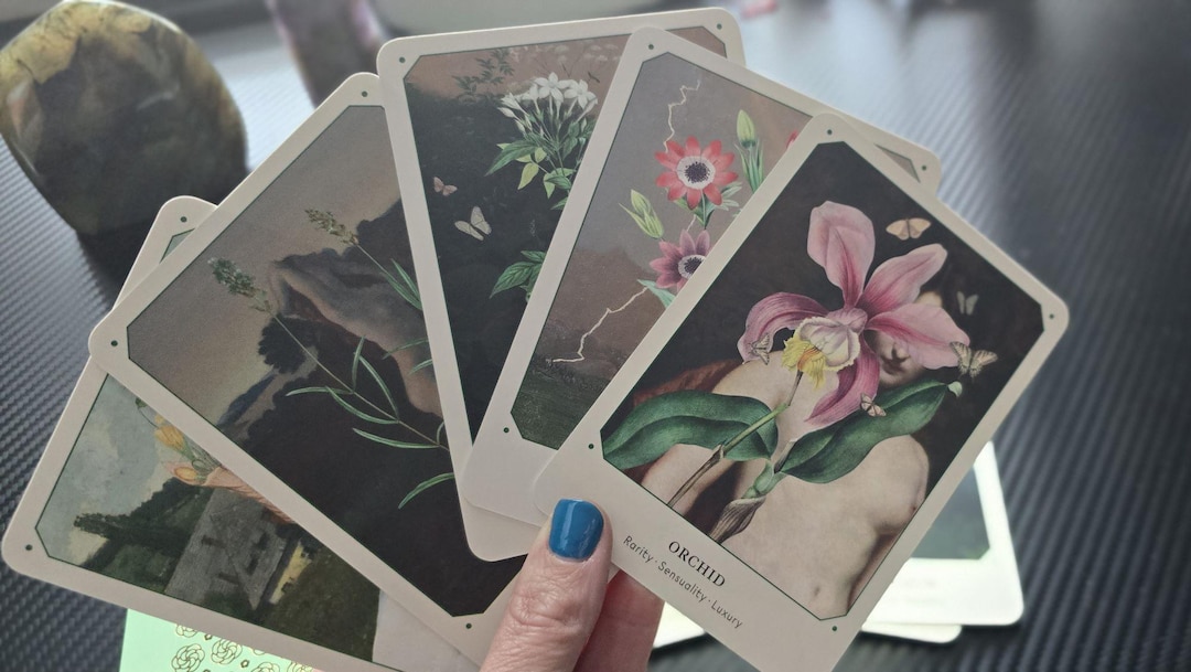 The Flower Oracle Deck, Oracle Cards, Indie Oracle Deck, Botanical ...