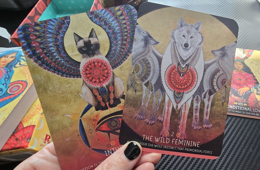 The Medicine Woman Oracle, Shaman Oracle Deck, Divine Feminine Oracle ...