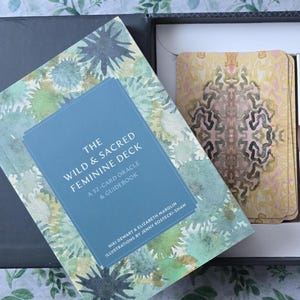 The Wild & Sacred Feminine Oracle Deck ~ 52 Aesthetic Oracle Cards ...