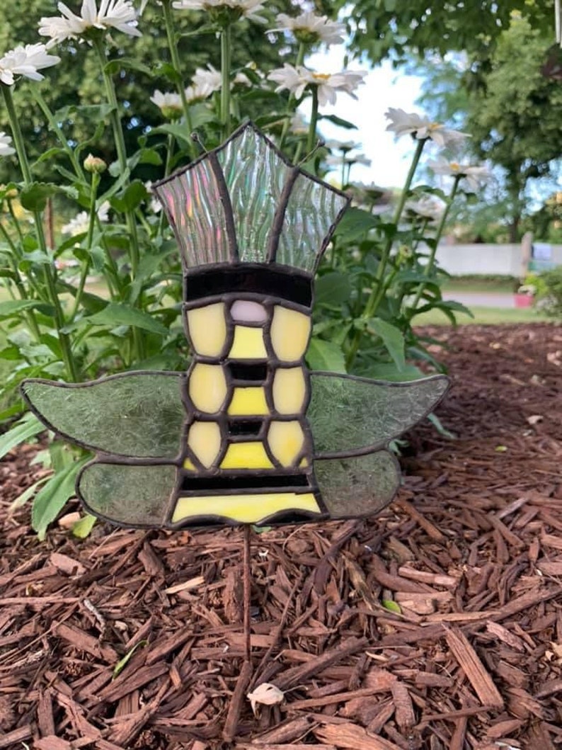 Queen Bee Garden Stake Pattern - Etsy