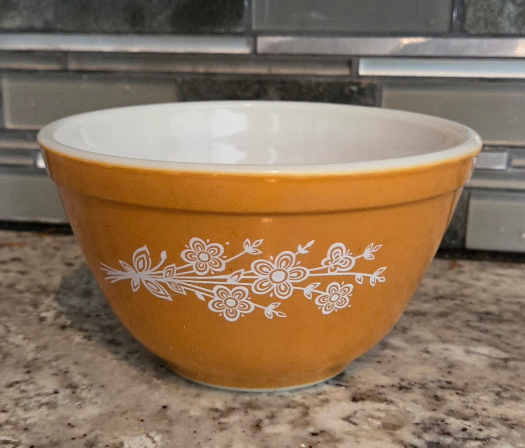 Vintage Pyrex Glass Mixing Bowl 401 Butterflygold Small 750ml USA - Etsy