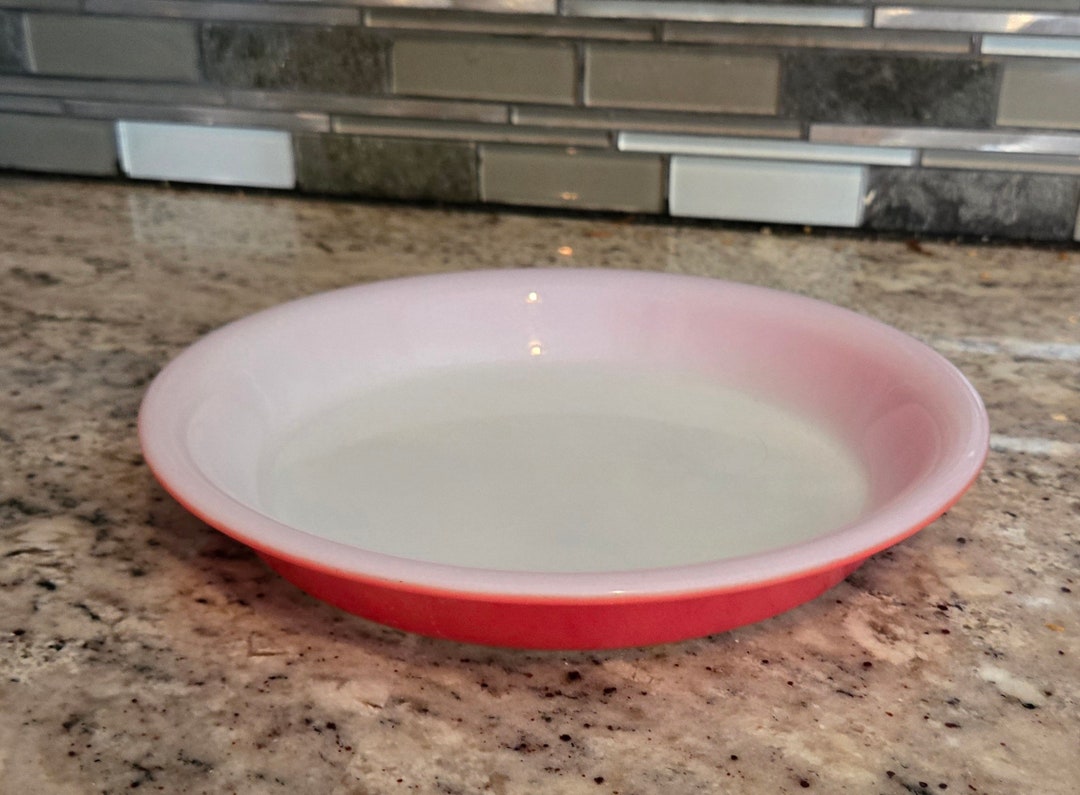 Pyrex Pink Flamingo 9" Pie Pan 1950’s - Etsy