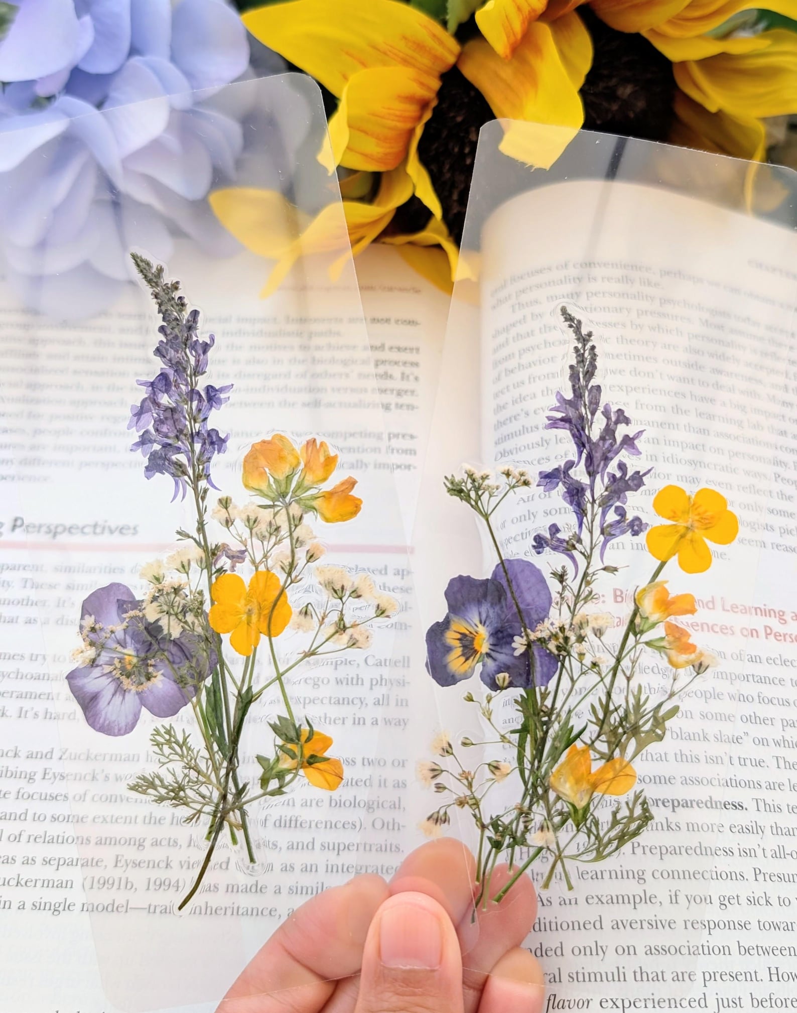 Pressed Flower Bookmark: Dried Pansy, Buttercup & Baby's Breath - Etsy