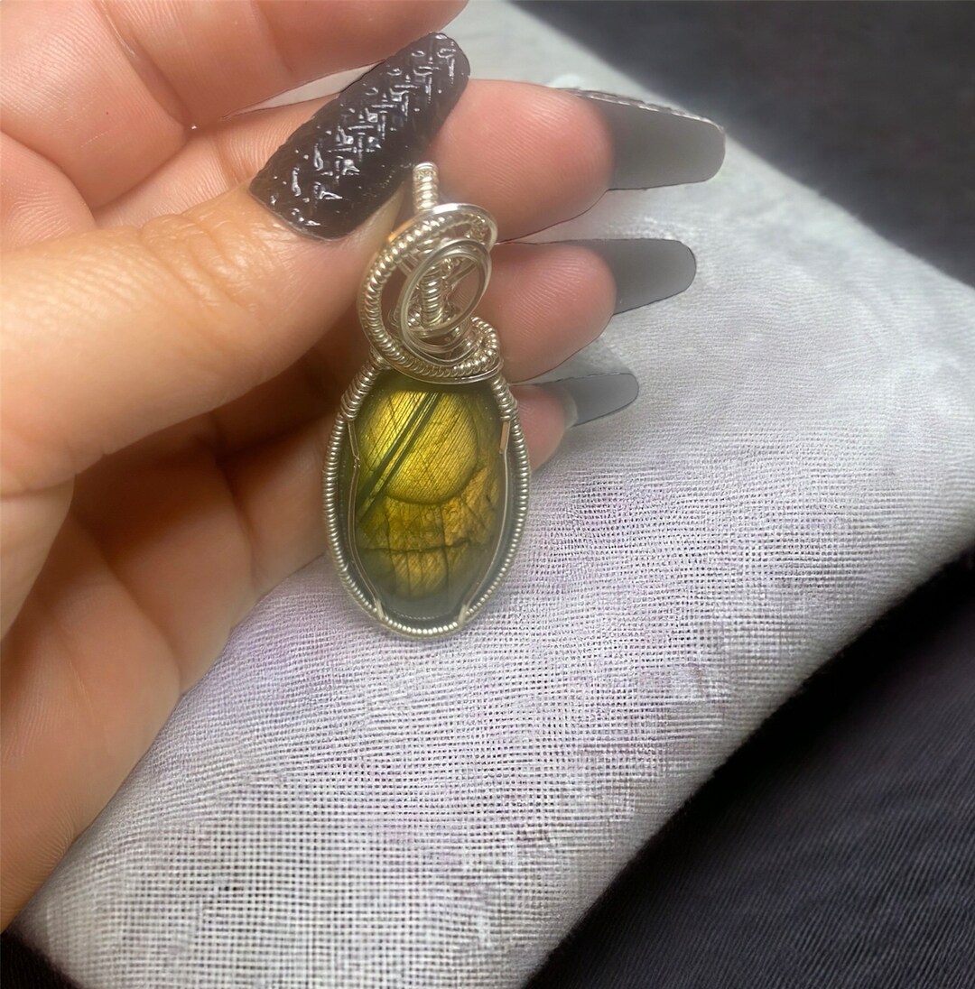 Labradorite Oval With Yellow Flash - Etsy