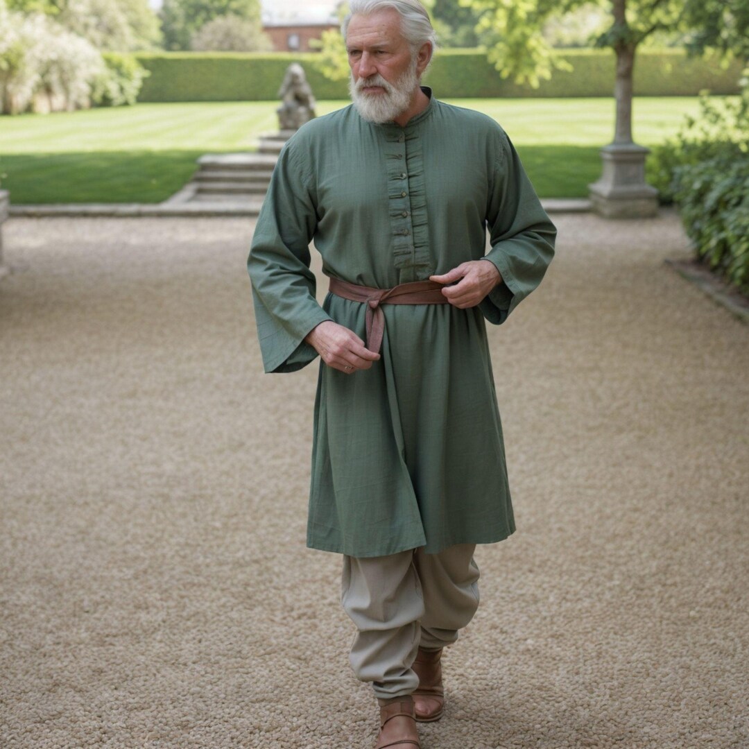 Traditional Green Medieval Tunic | Elder's Long-sleeve Tunic ...