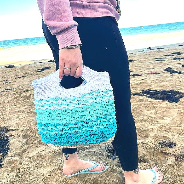 Whispering Waves Crochet Carry Bag Pattern – Beautiful Crochet Purse ...