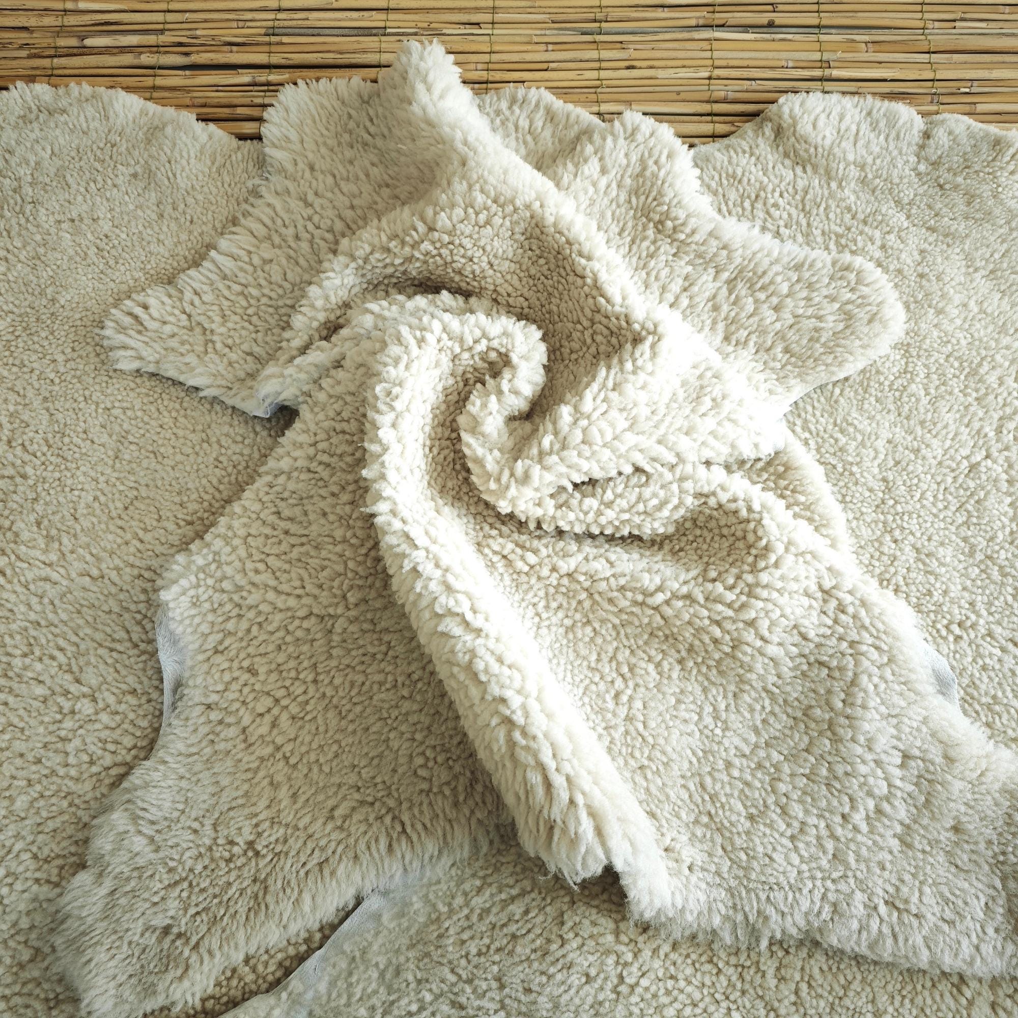 Beige Curly Merino Sheepskin Short Wool Rug, Natural Shearling Hide ...