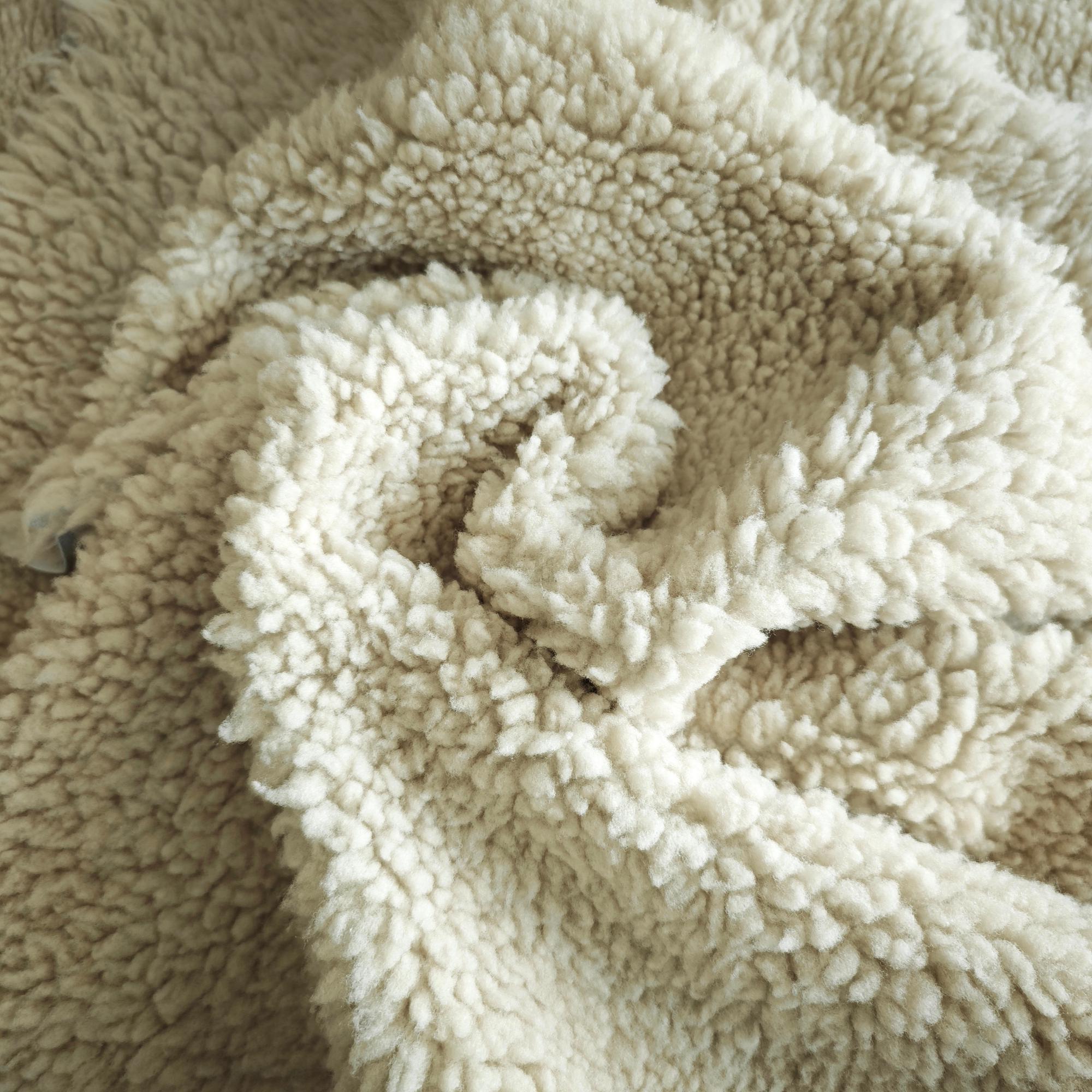 Beige Curly Merino Sheepskin Short Wool Rug, Natural Shearling Hide ...