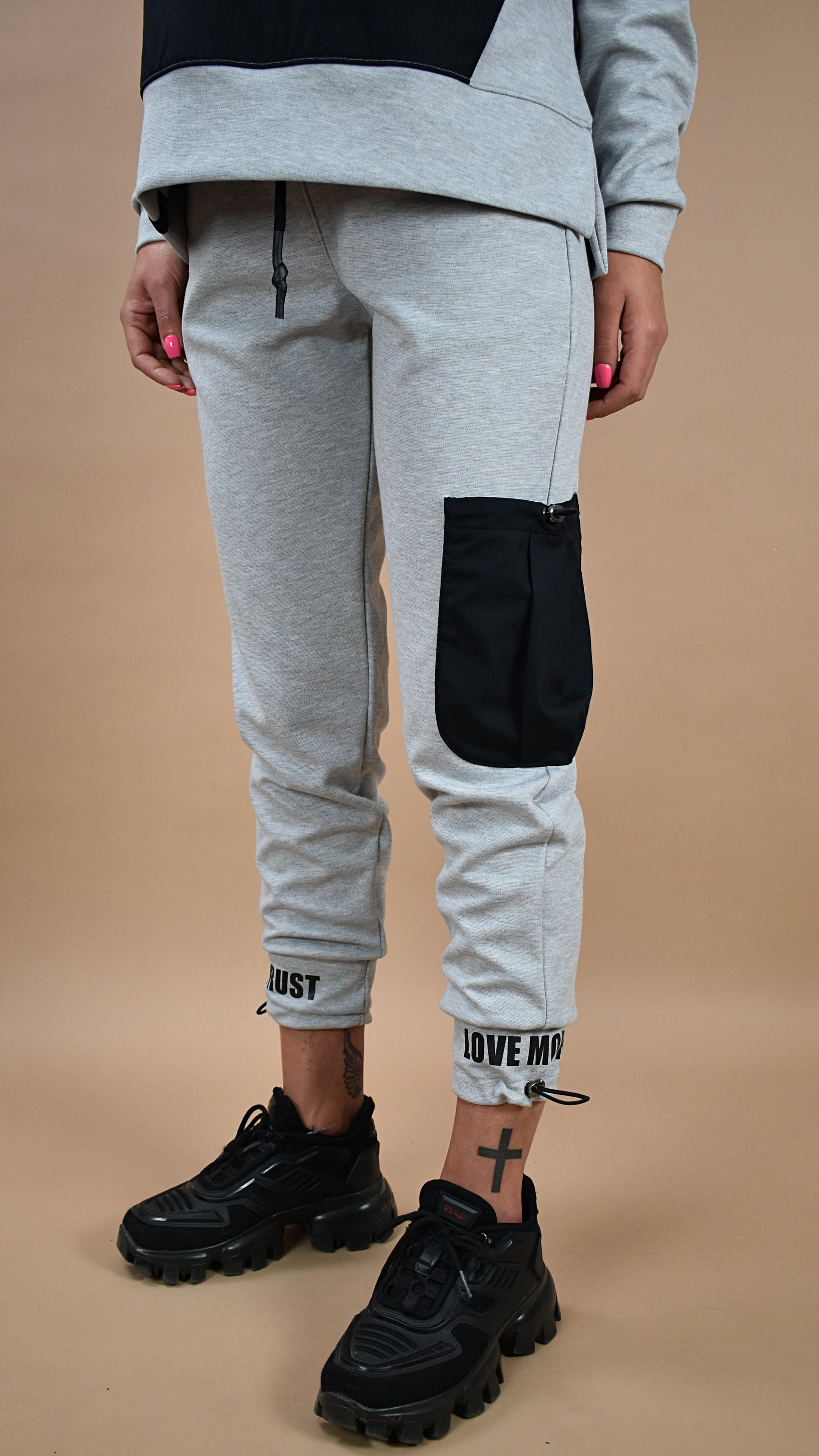 New Women's Designer Set, Gray Sweatsuit Set,long Sleeve Top , Gray ...