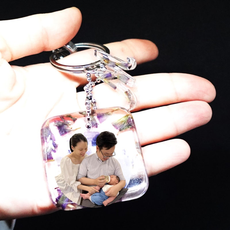 Resin Flower Keychain - Etsy