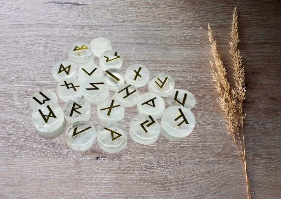 Rock Quartz Crystal Runes Set. Viking Runes. Elder Futhark - Etsy