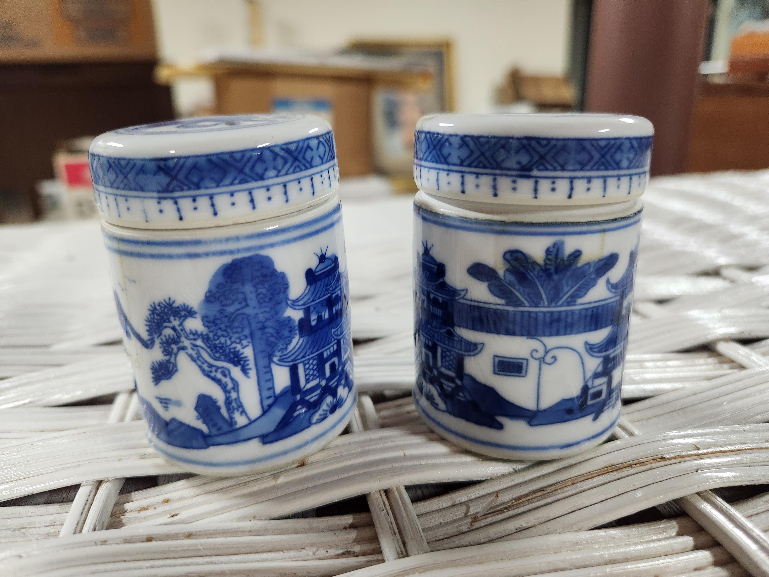 Pair of Chinese Jars With Lids - Etsy