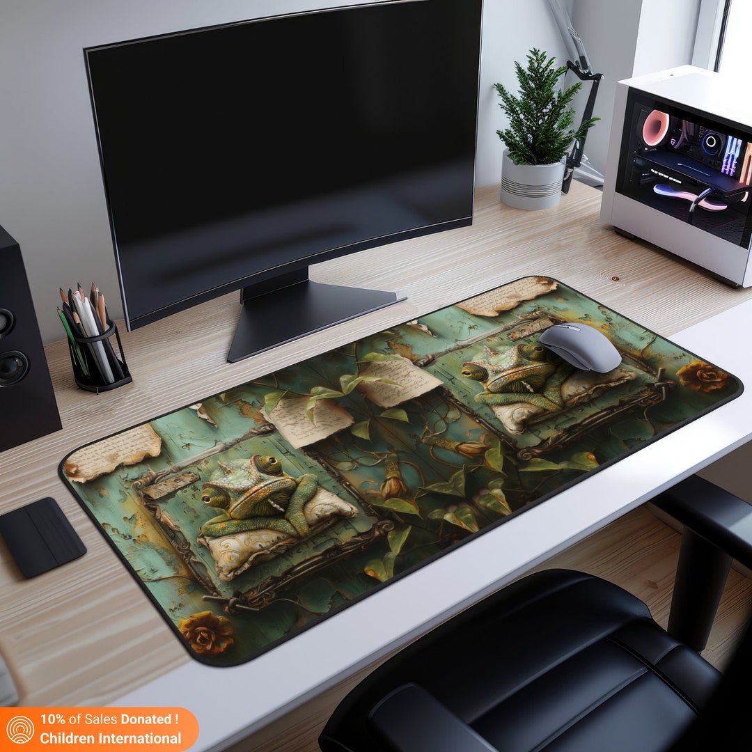Chameleon Desk Mat for Gaming, Keyboard Mouse Mat Desk Pad for Work ...