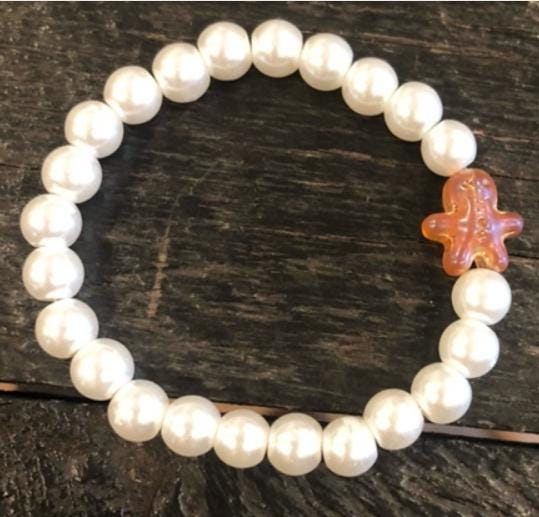 Gingerbread Man Bracelet Set of 2 Christmas Pearls Red White Green ...