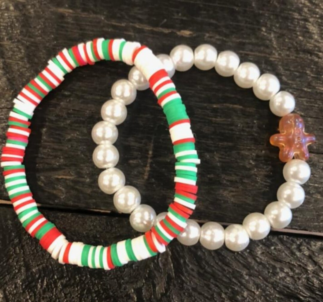 Gingerbread Man Bracelet Set of 2 Christmas Pearls Red White Green ...