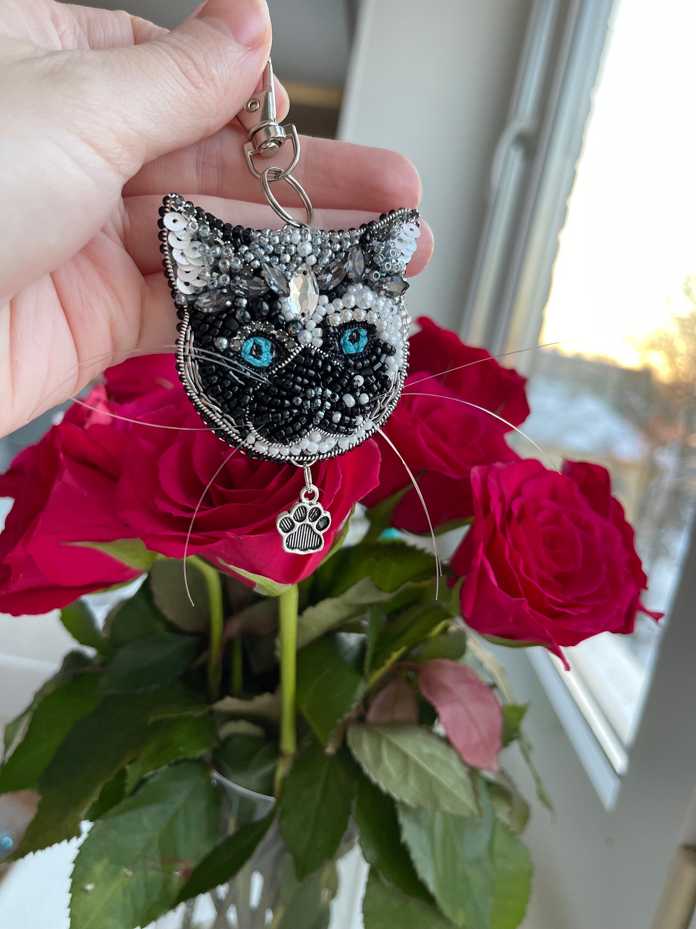 Custom Beaded Cat Portrait Keychain. Black and White British Cat With ...