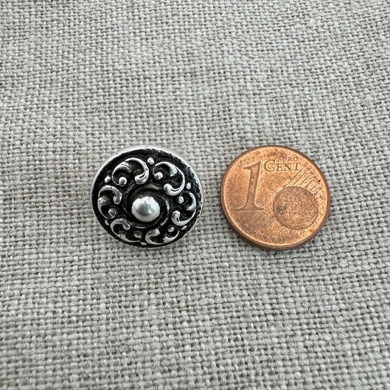 Patterned Traditional Buttons, Metal, Antique Silver, 1.5 Cm ...