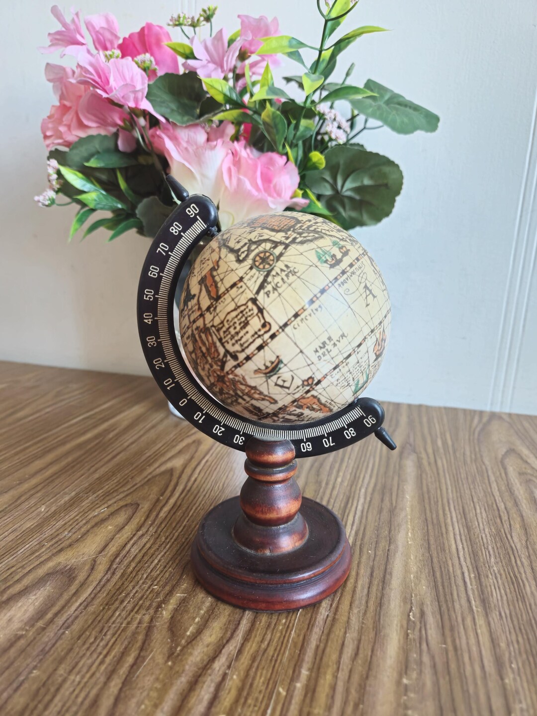 Vintage Small World Globe, Wooden-plastic Rotating Globe Desk Ornament ...