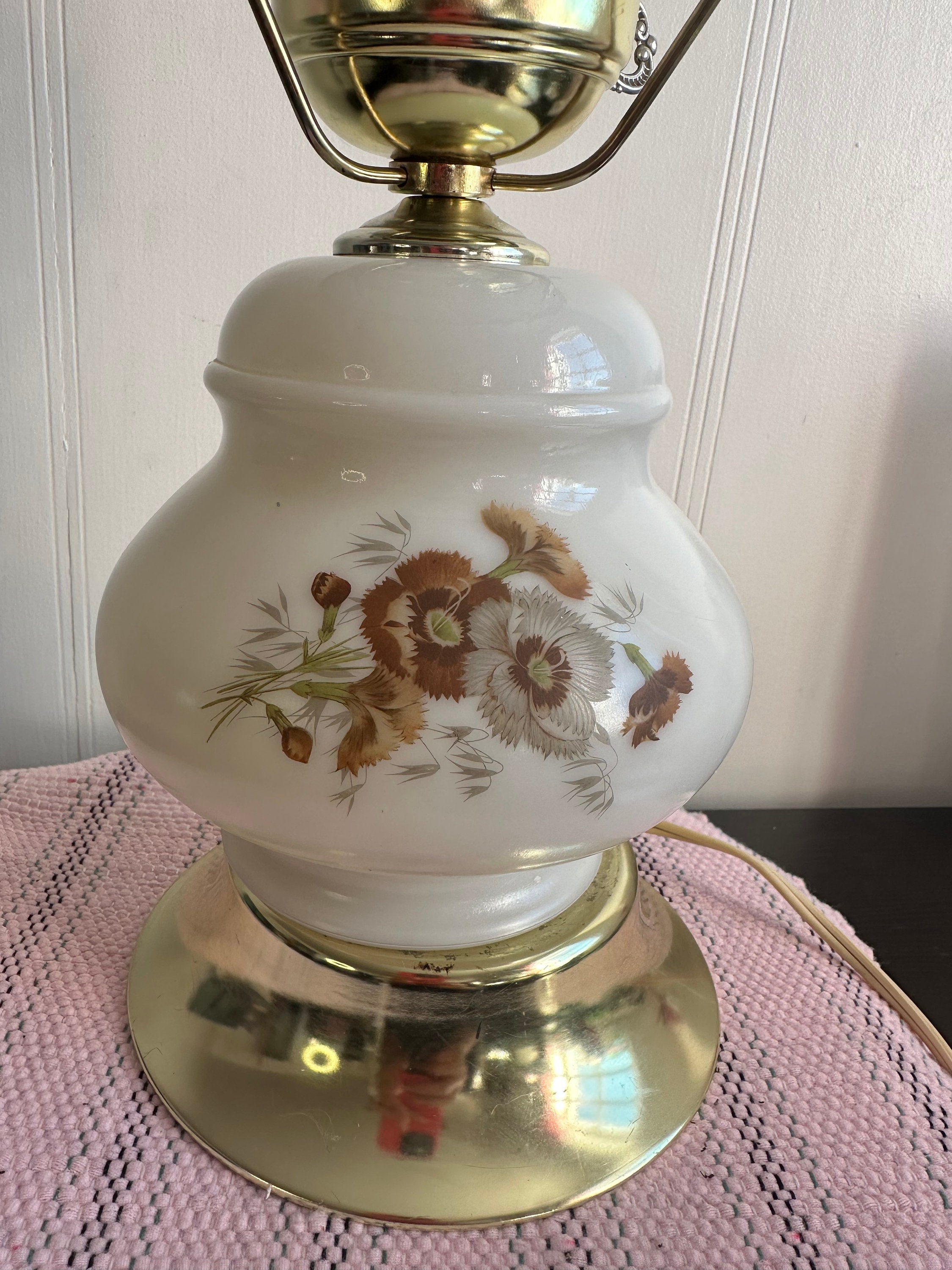 Vintage Oil Lamp Table Lamp Electric Milk Glass Shade Hand Painted ...
