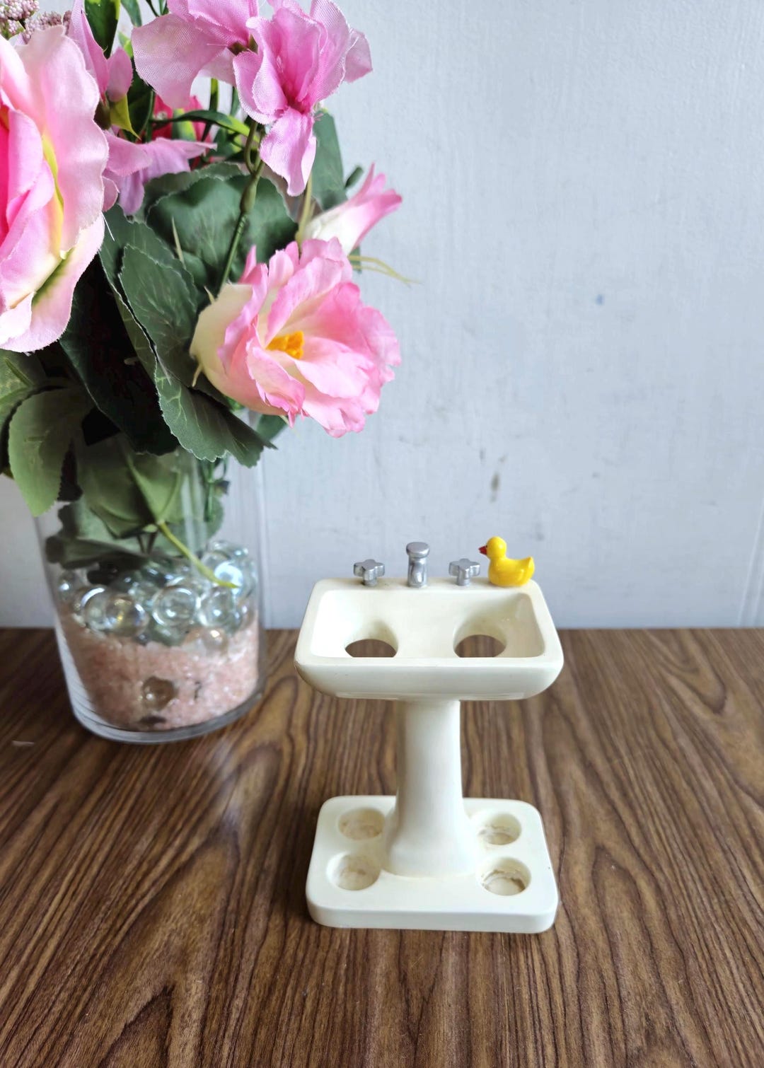 Vintage Ceramic Pedestals Sink Toth Burch Holder Accessory Bathroom ...