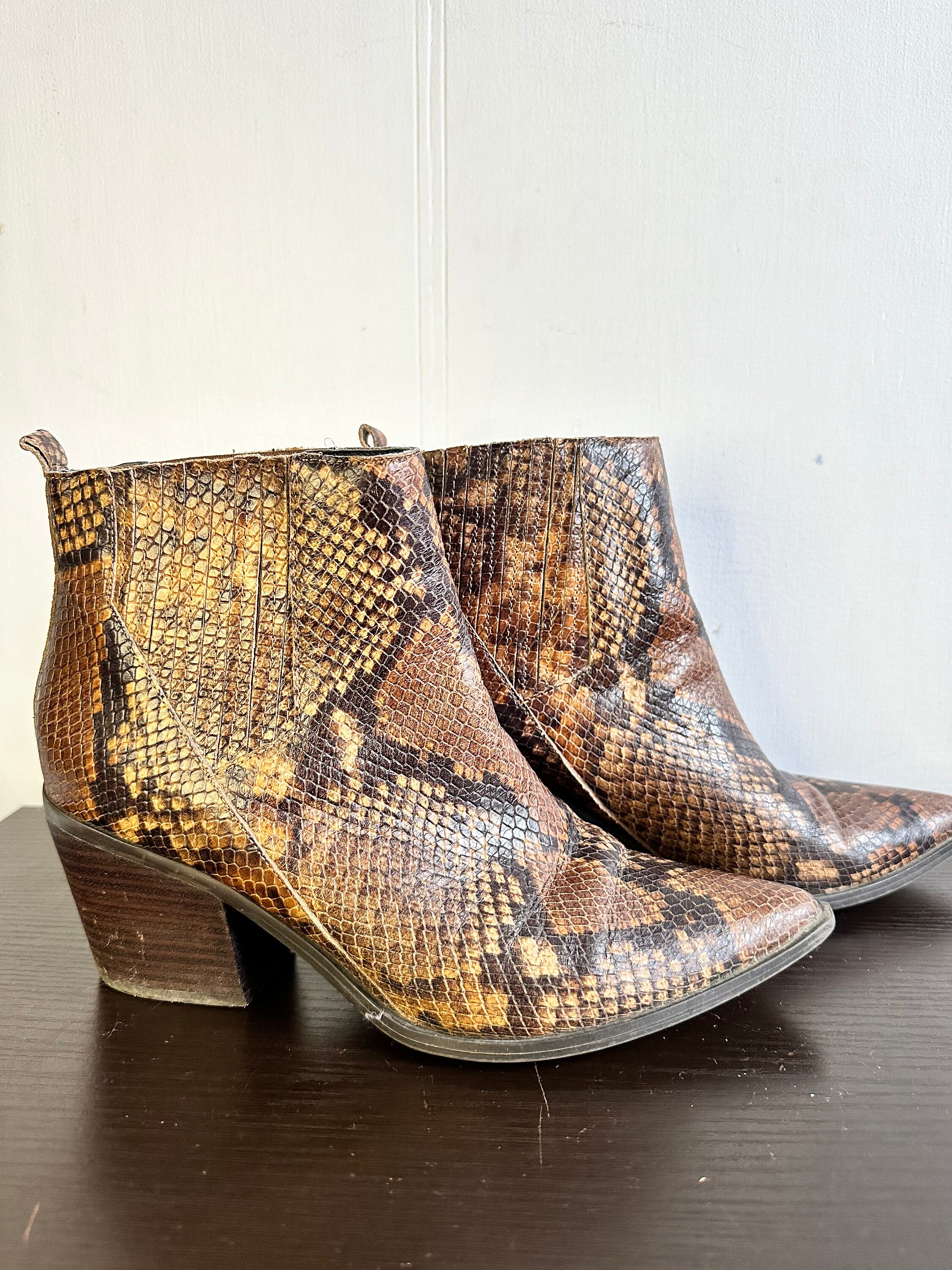 Vintage Aldo Faux Leather Snake Skin Ankle Boots Size 8 M Boots 2 1/2 ...