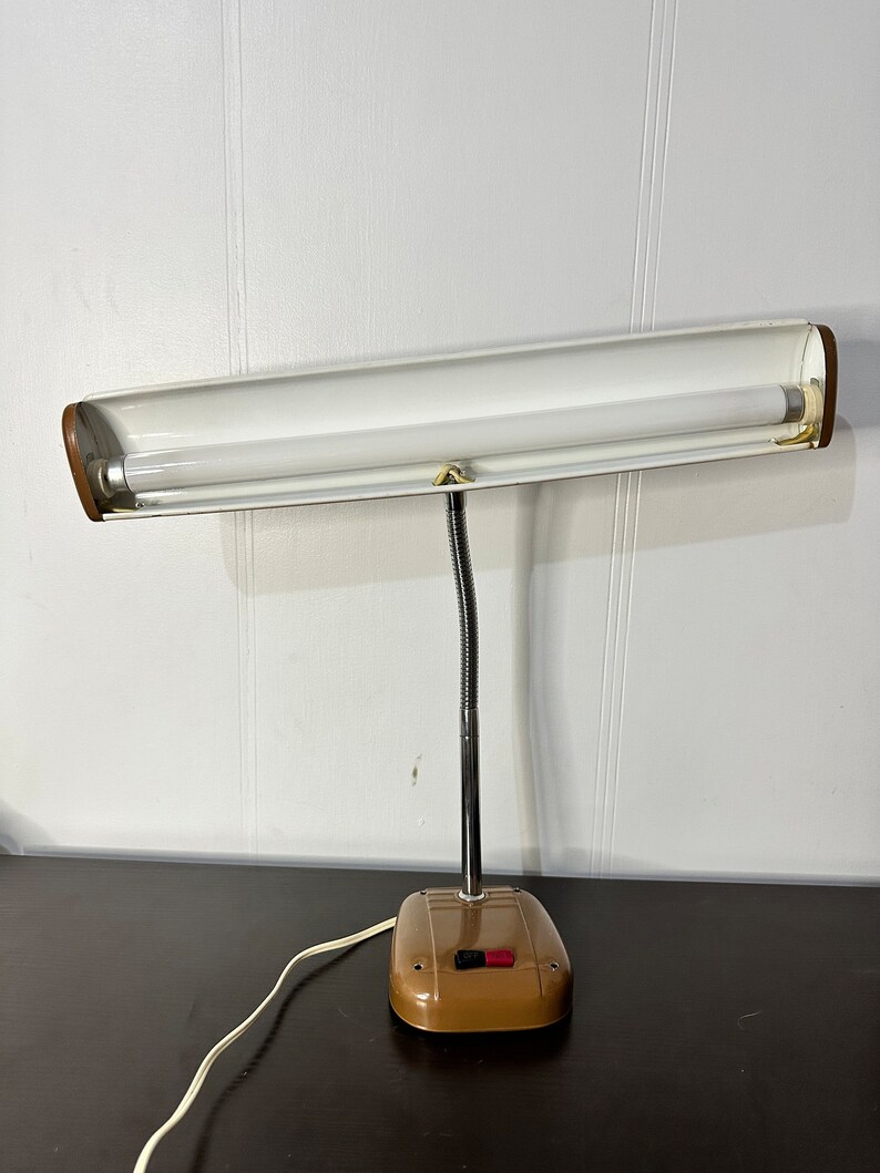 Vintage Metal Lamp,midcentury Industrial Style Banker's Lamp Desk Piano ...