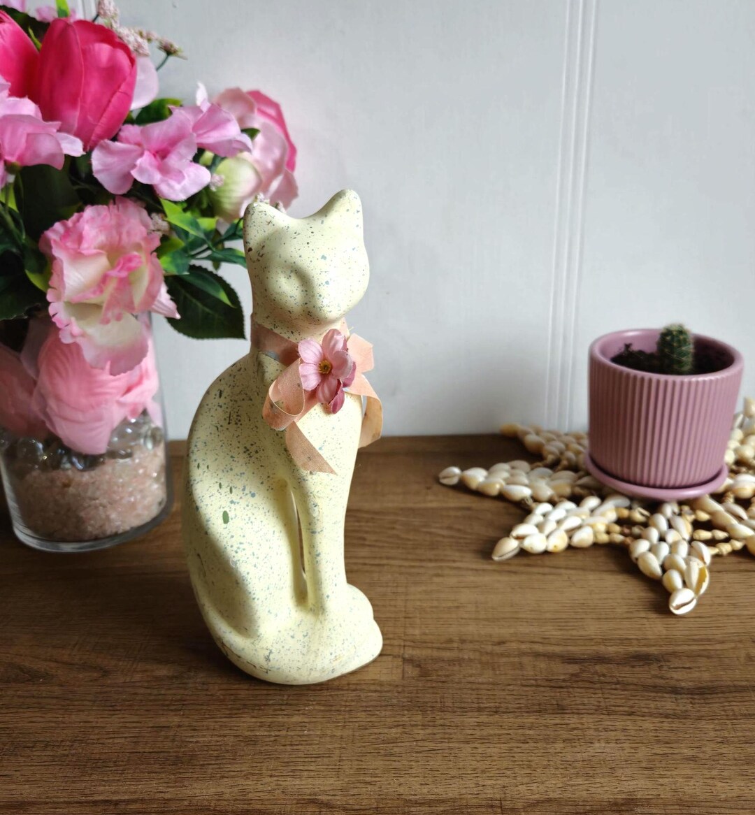 Vintage Ceramic Cat Statue off White With Ribbon Bow,cat Decoration,cat ...