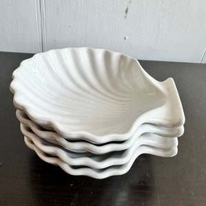 Vintage Set of 4 Porcelain Shell Set, Clam Shell, Dessert Bowls, Snack ...