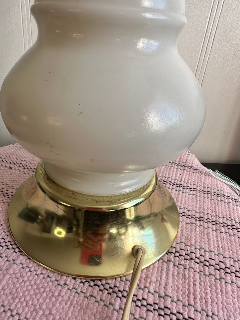 Vintage Oil Lamp Table Lamp Electric Milk Glass Shade Hand Painted ...