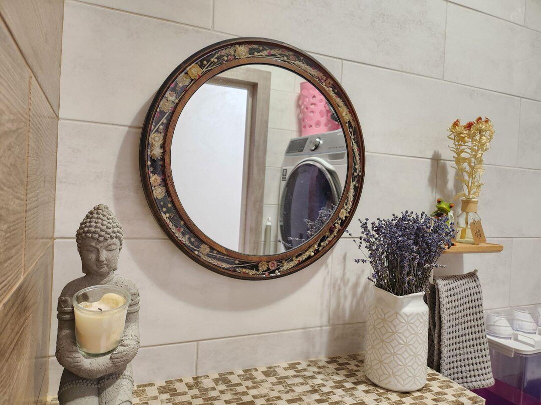 Round Wall Mirror in Wooden Frame in Artistic Style | Epoxy Mirror With ...