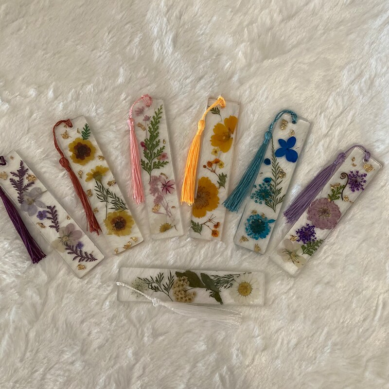 Flower Bookmark - Etsy