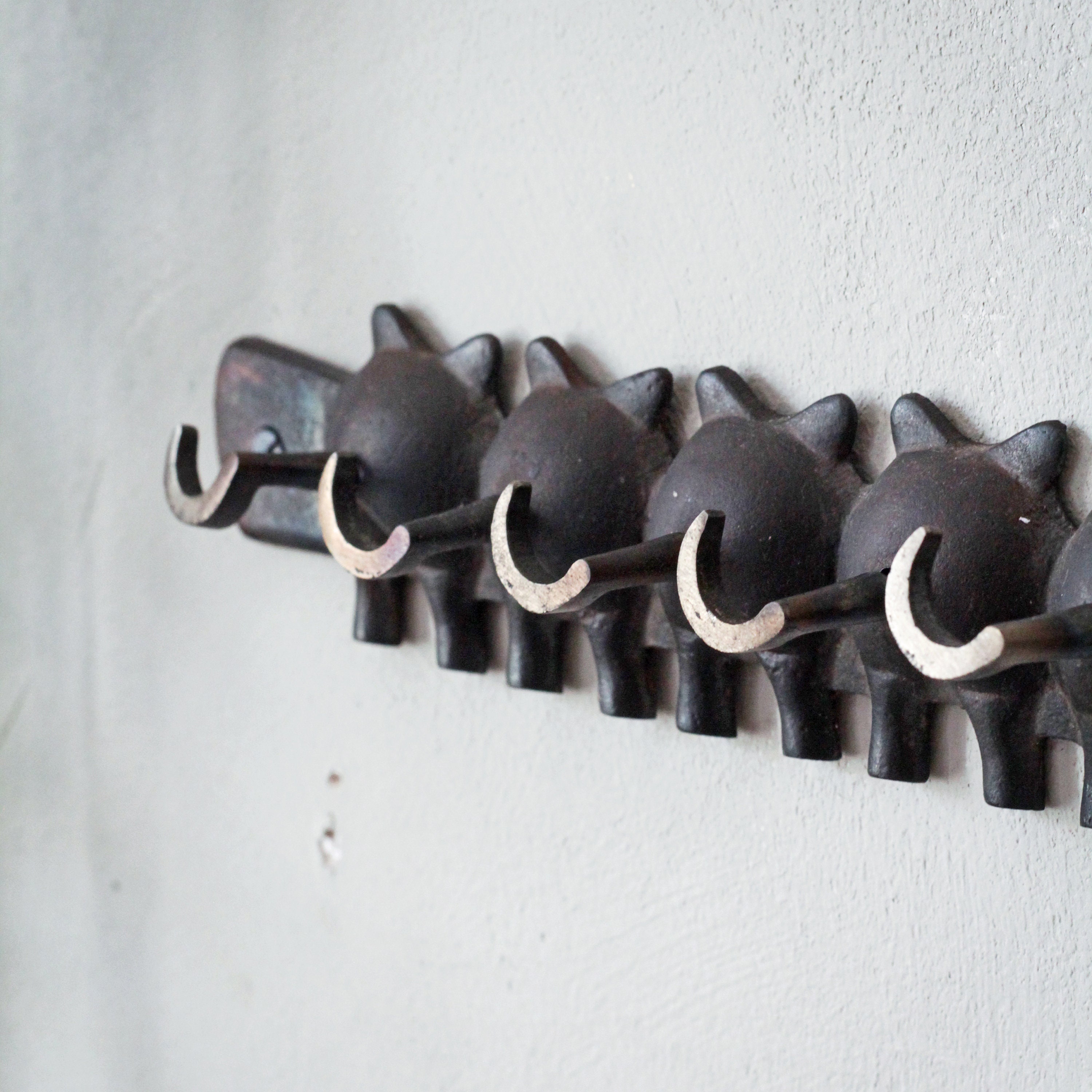 Cast Iron Pigs Tails Hook - Etsy