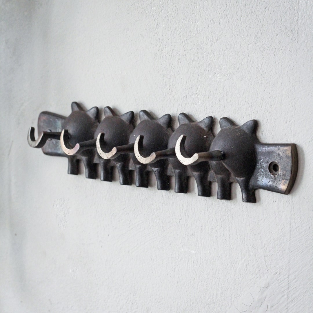 Cast Iron Pigs Tails Hook - Etsy
