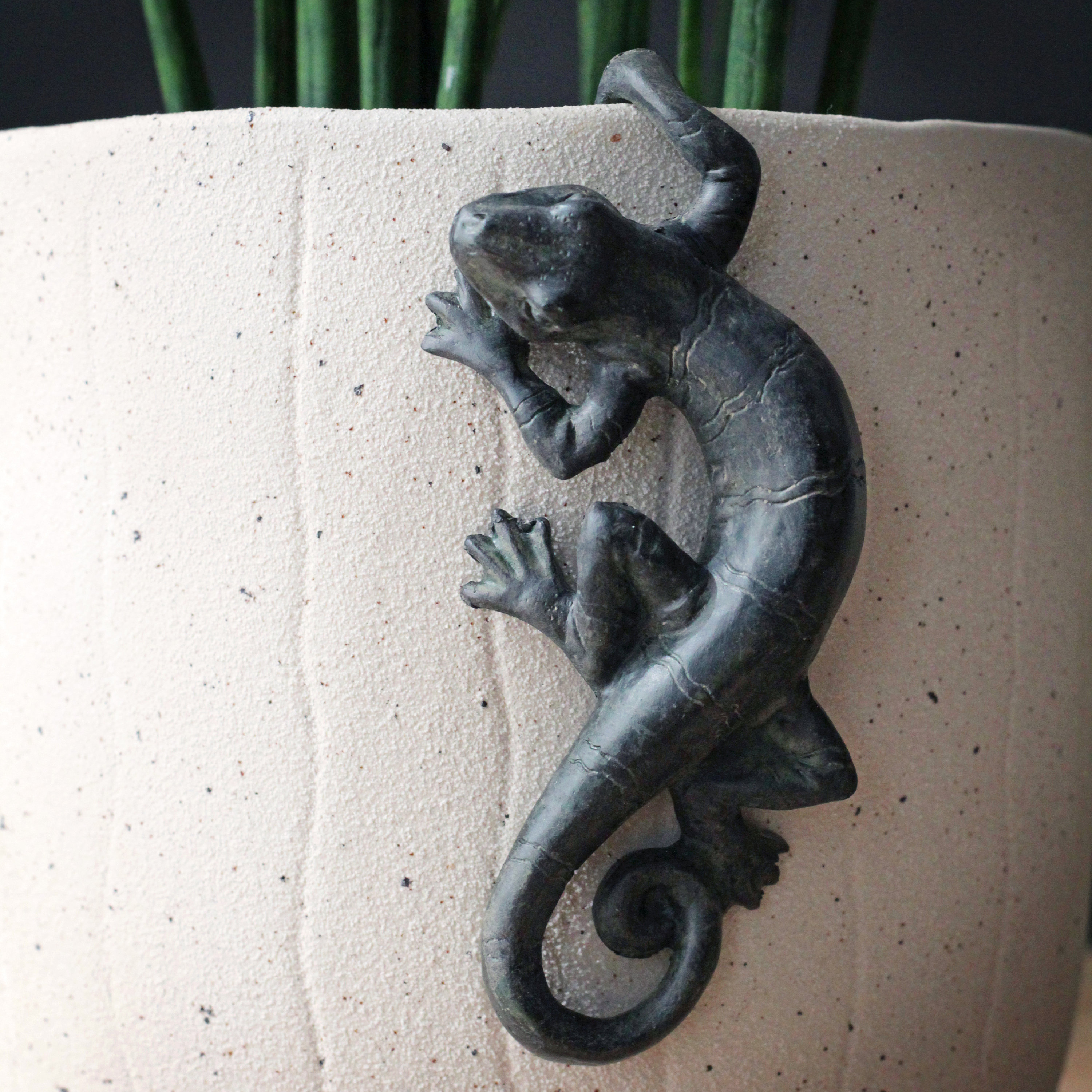 Green Gecko Pot Hanger - Etsy