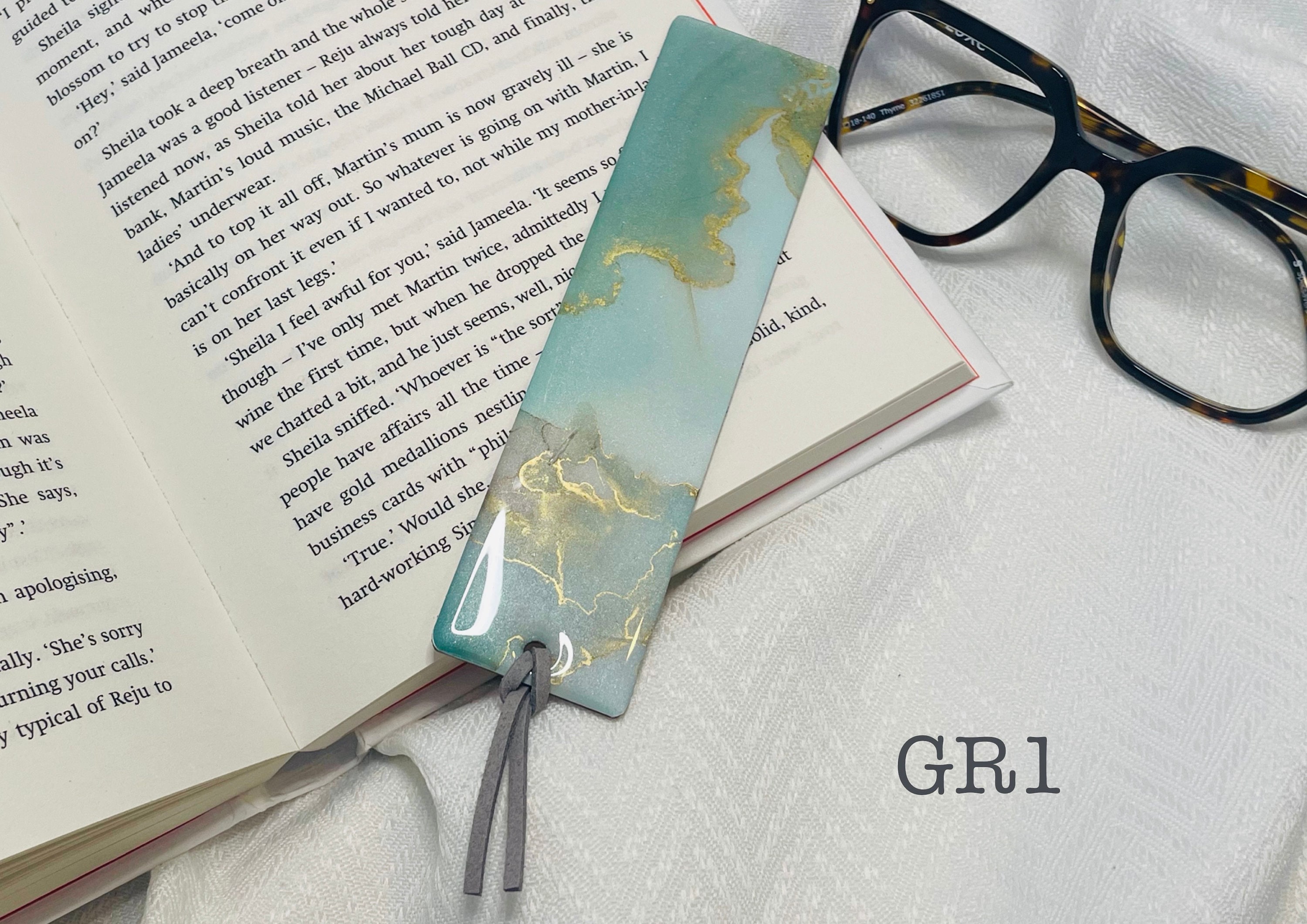 Green Resin Bookmarks - Etsy