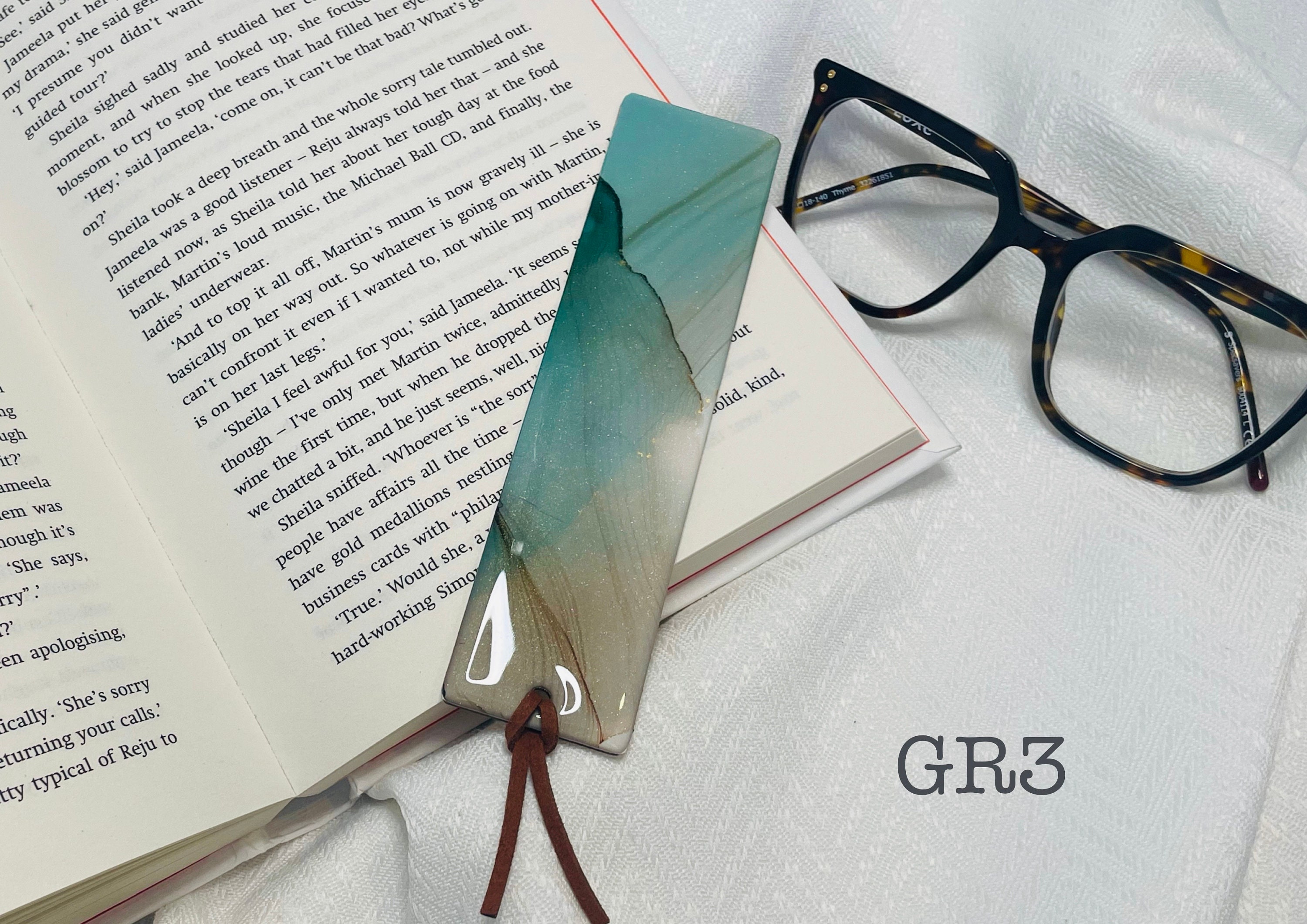 Green Resin Bookmarks - Etsy