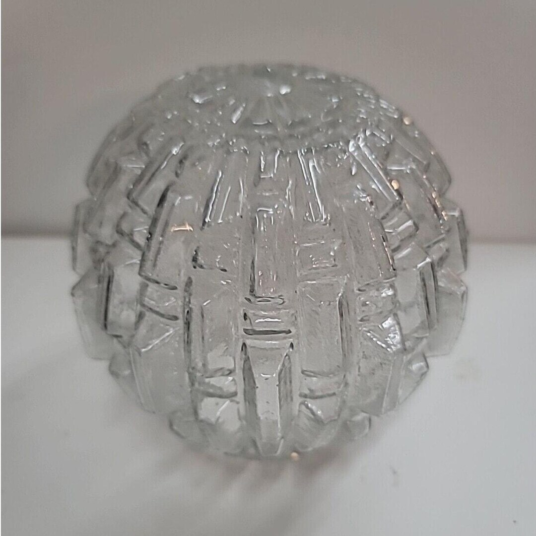 Vintage Eagle MFG Co. Cut Glass Globe - Mid Century Decor - Etsy