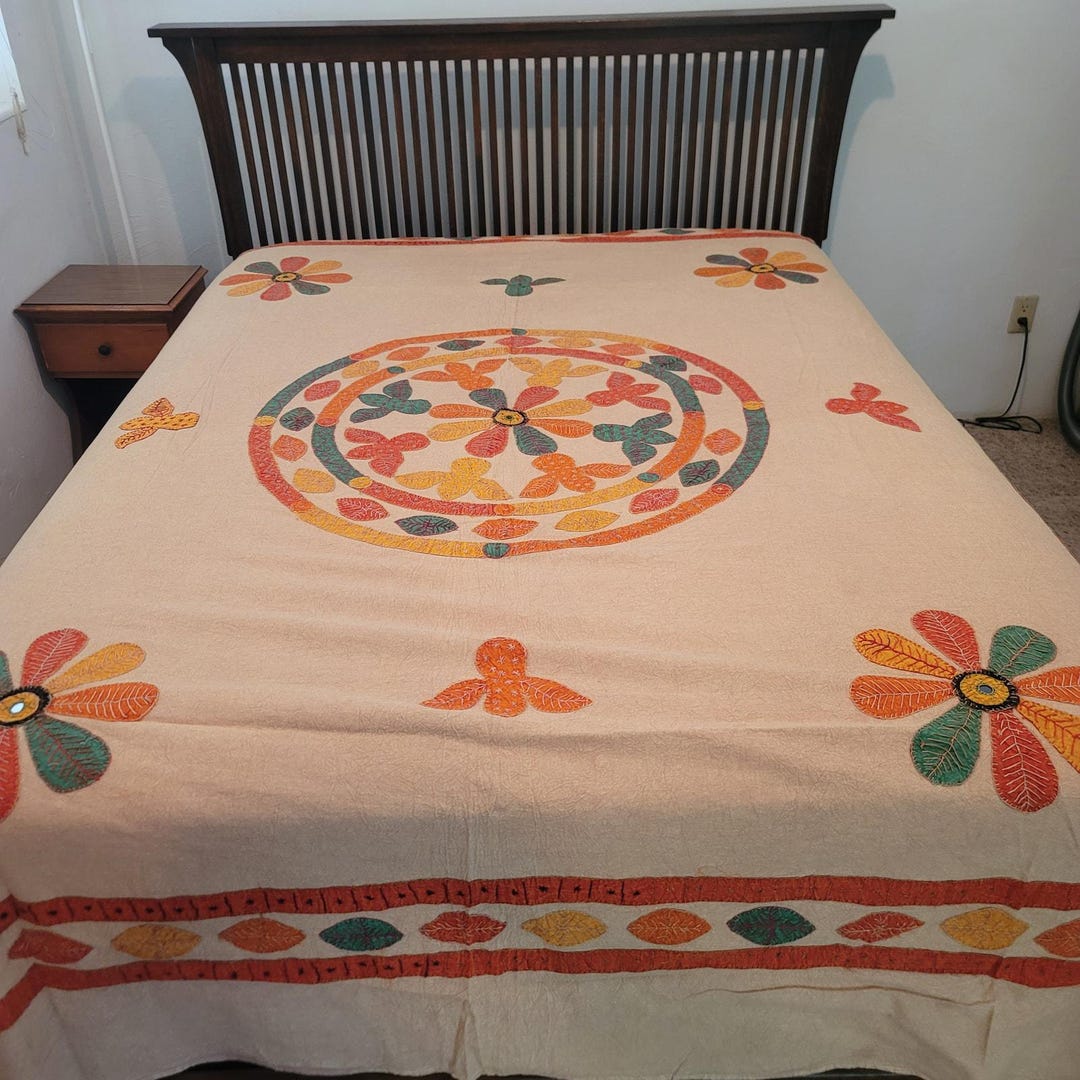 Flower Applique Hand-sewn Medallion Coverlet Blanket Lightweight Queen ...