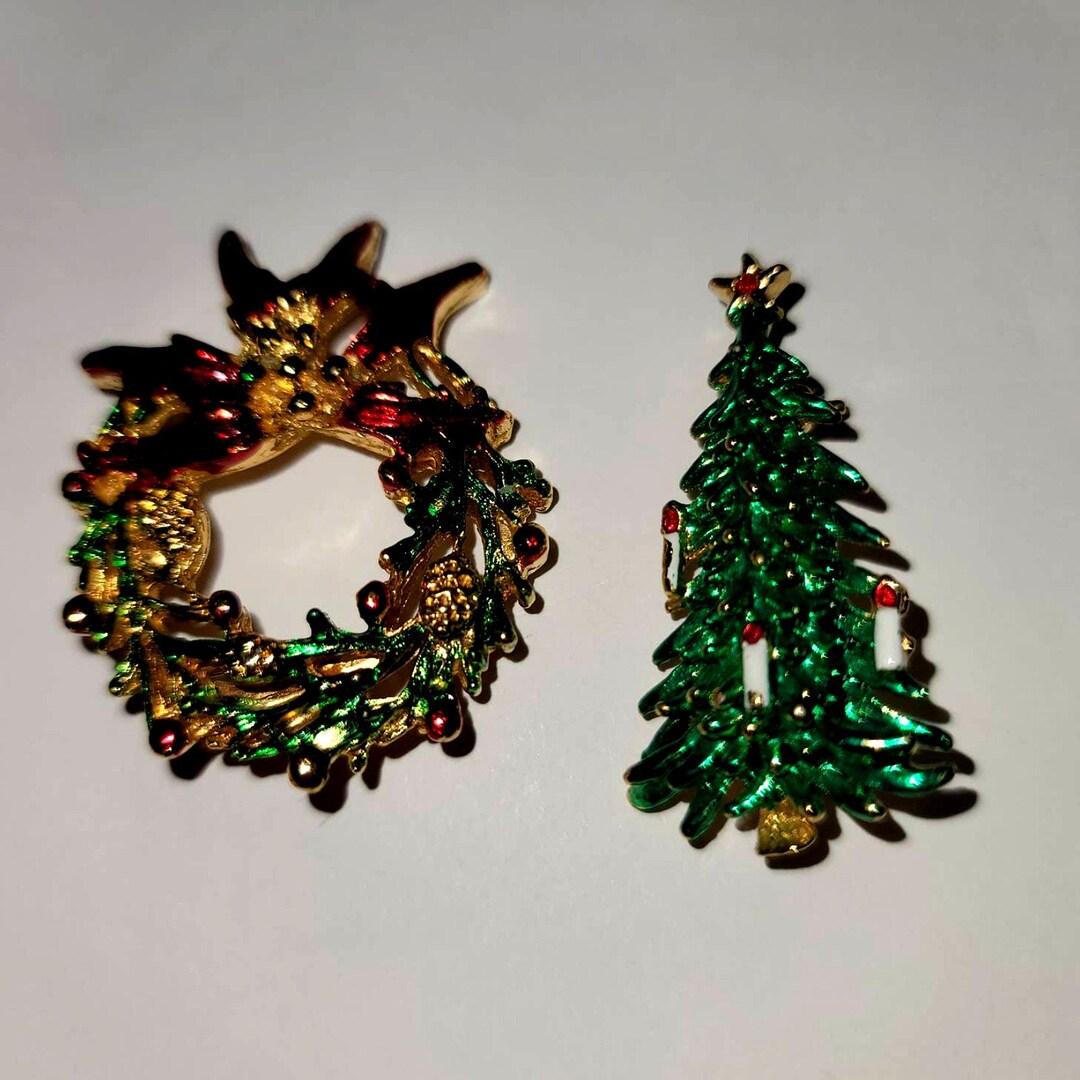 Pair of Christmas Pins Wreath Tree Holiday 2" Brooch Holiday Jewelry - Etsy