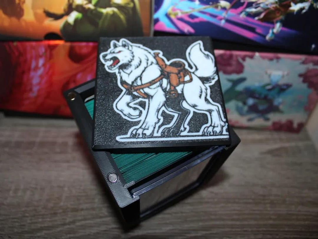 Voja, Jaws of the Conclave - Magnetic Commander Showcase Deck Box - Etsy