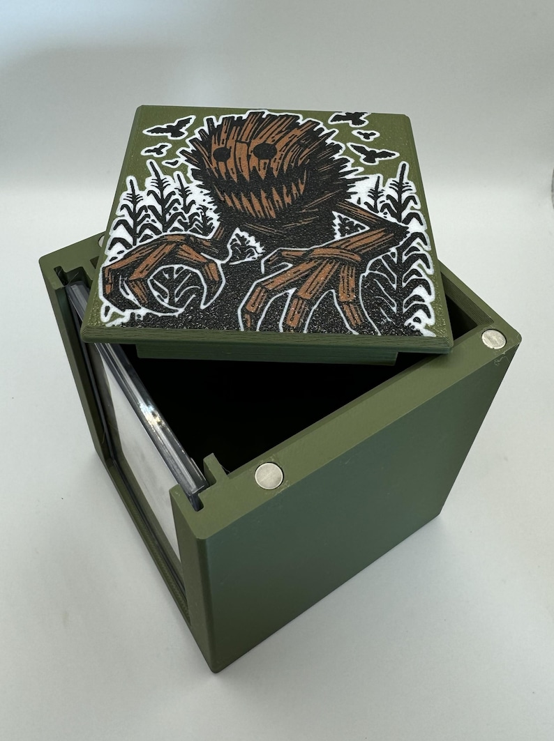 Rendmaw, Creaking Nest - Magnetic Commander Showcase Deck Box - Etsy