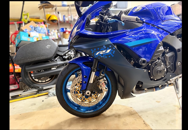 Reflective Yamaha R1 Decal - Etsy