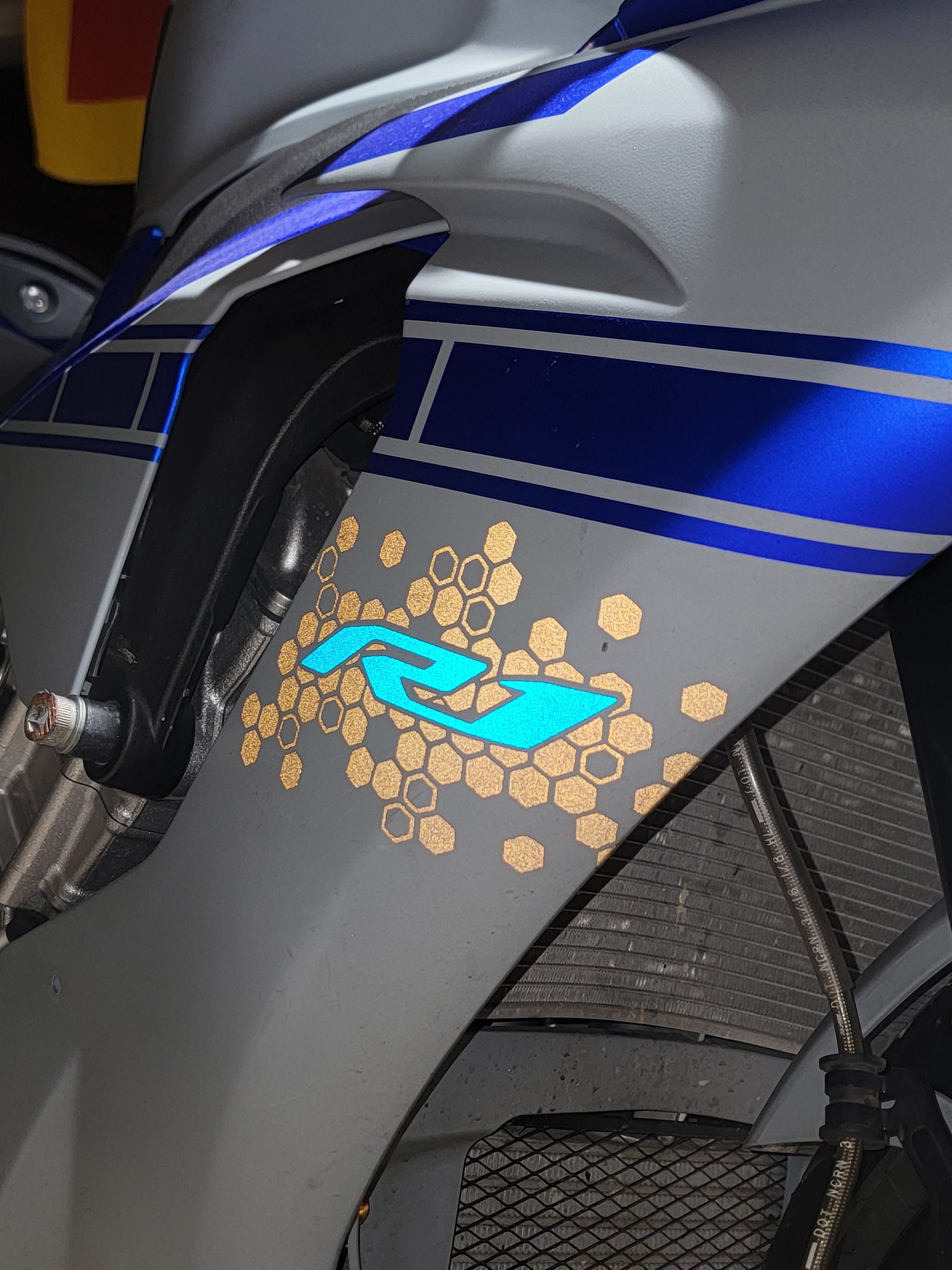 Reflective Yamaha R7 Decal - Etsy