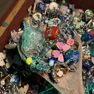 Crowcore Trinket Scoop - Etsy